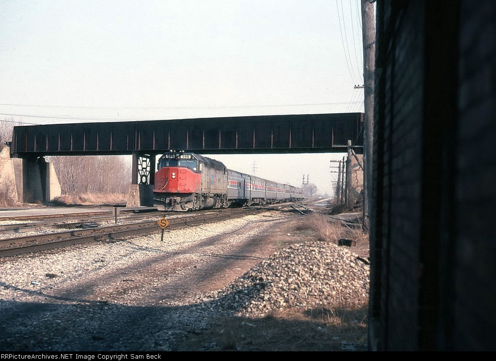 AMTK 598 at NE Tower